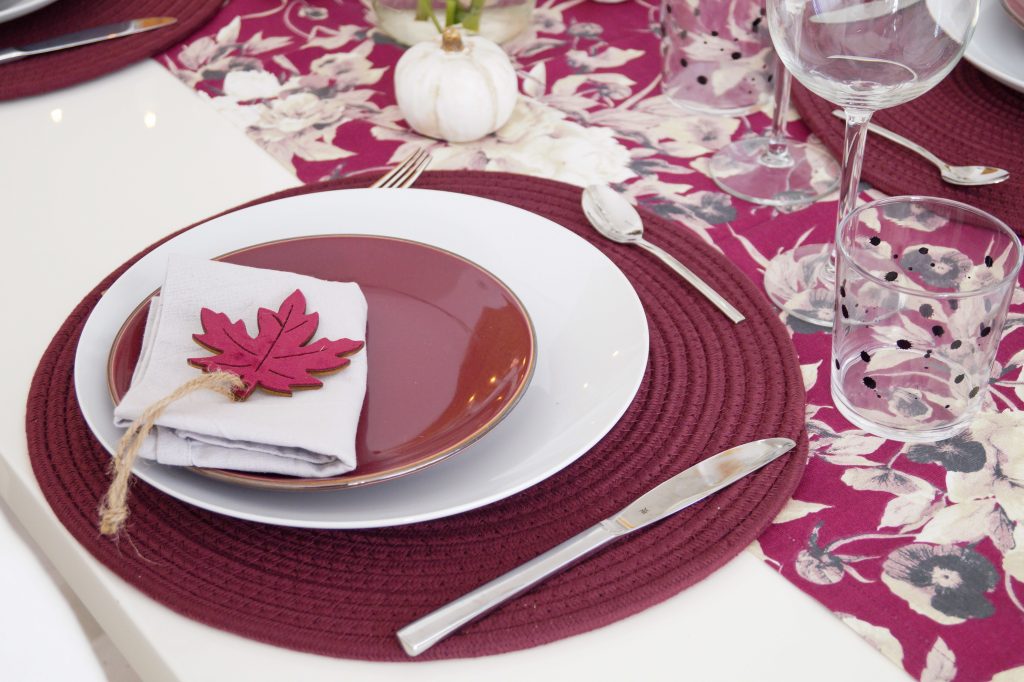 Vibrant Burgundy Fall Table... - Fashion and Lifestyle by Madame Schischi