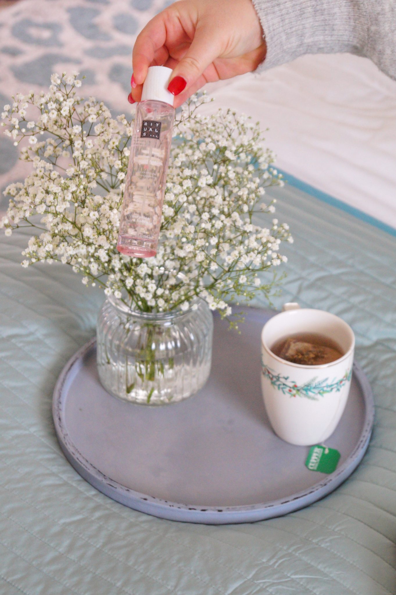 Bedroom Refresh - How to get that hotel fresh feeling at home ...