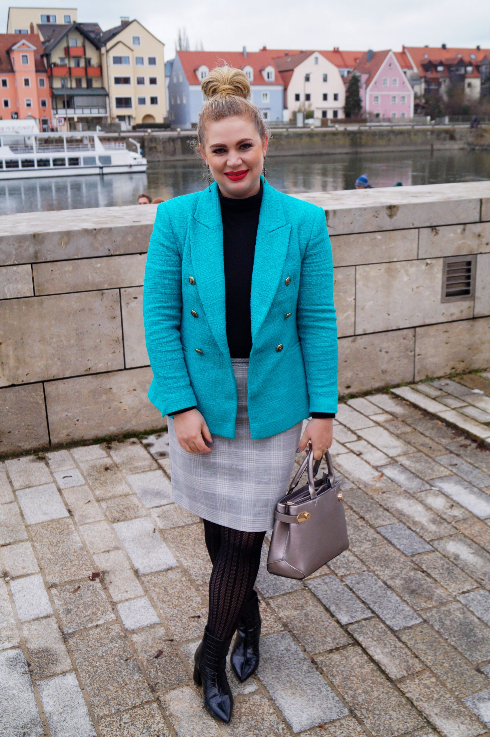 Turquoise blazer for work and play... - Fashion and Lifestyle by Madame ...